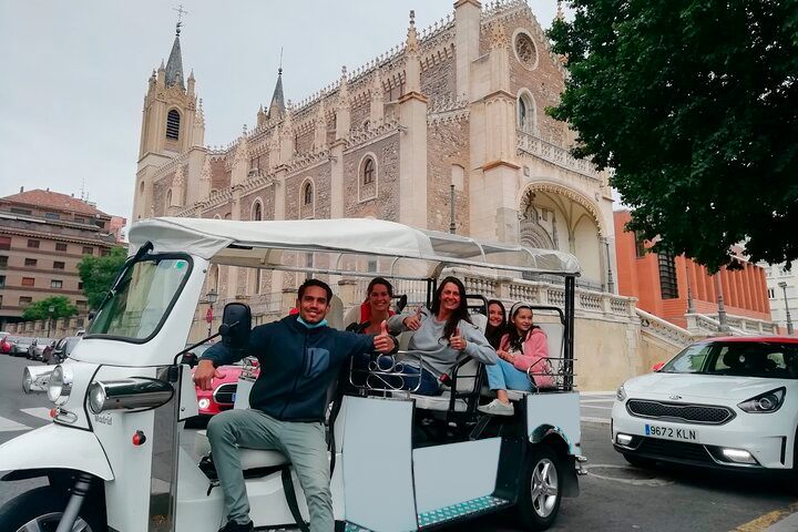 RUTAS EN TUK TUK MADRID - Tuk Tuk Madrid | Tours en Tuk Tuk - GUÍA LOCAL - 2023